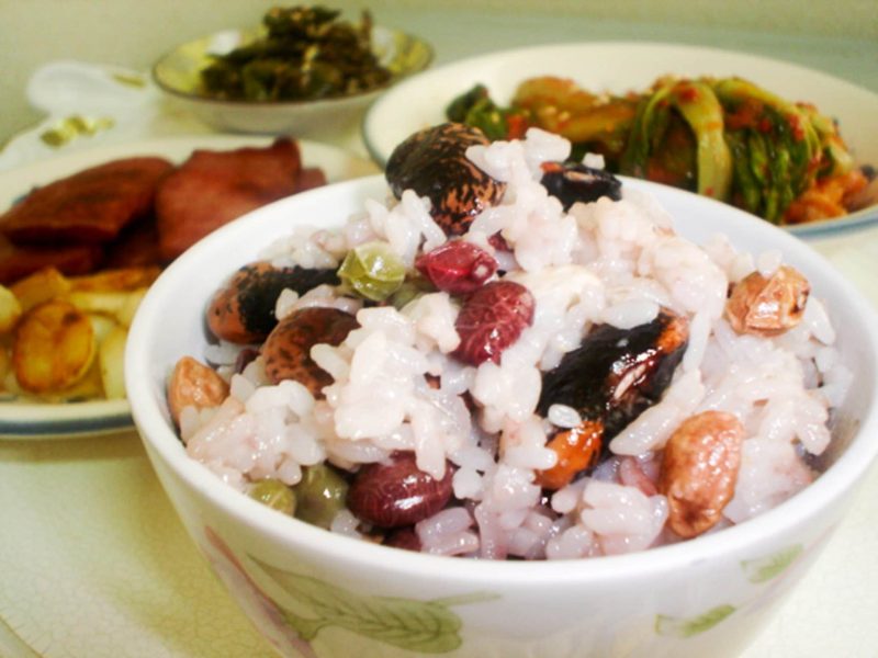 Riz aux haricots rouges (cuisine asiatique)