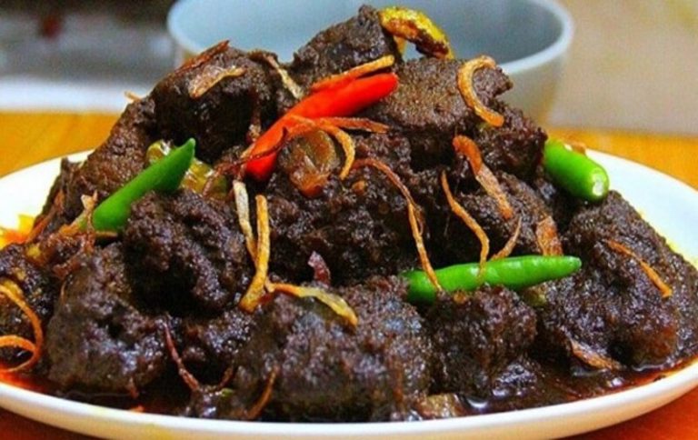 Kala Bhuna (cuisine bengali)