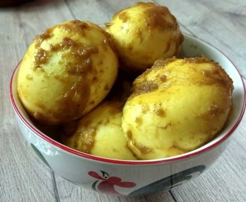 Telur pindang (cuisine indonésienne)